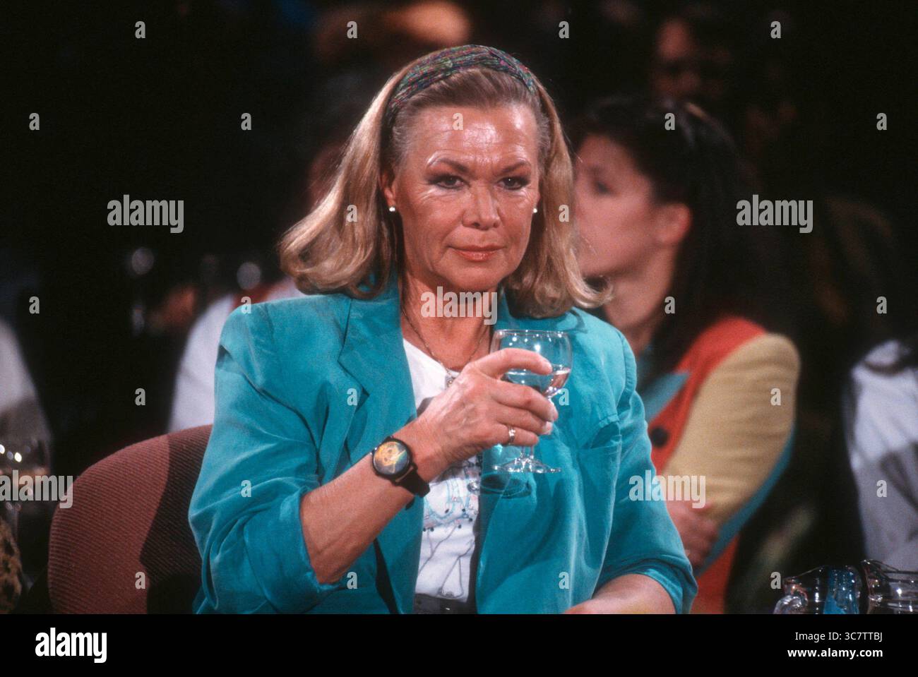 Ingrid van Bergen 10/92 ue Frau Fernsehen Film Schauspiel quer halb ...