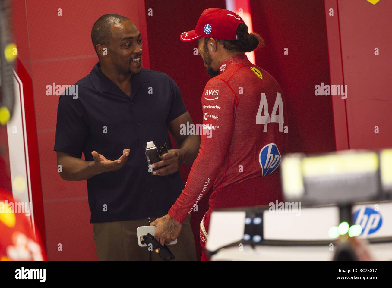 Anthony Mackie, actor, HAMILTON Lewis (gbr), Scuderia Ferrari SF-25 ...