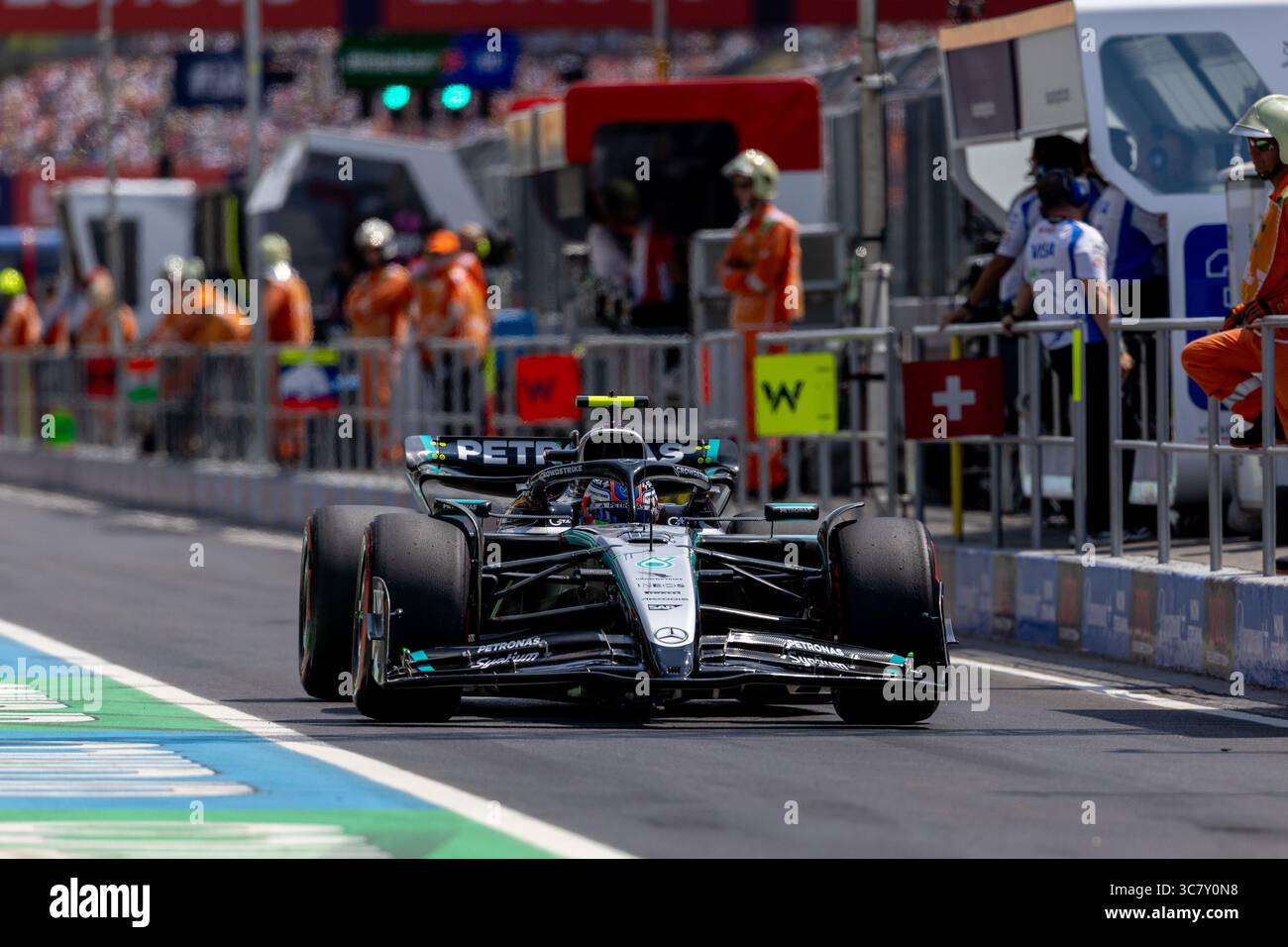 Kimi Antonelli (Mercedes-AMG Petronas F1 Team, Italien, #12) im W16 ...