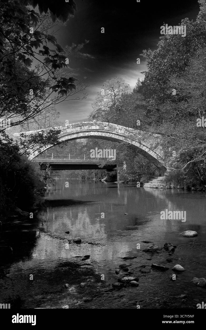 The Beggars Bridge (1620) over the river Esk, Glaisdale, North ...