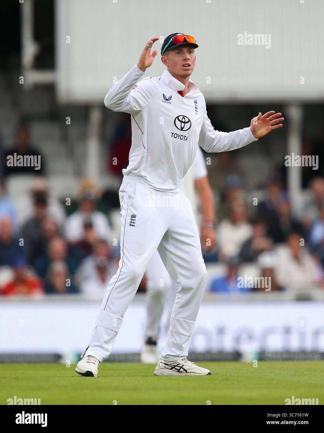 London, England, August 02 2025: Zak Crawley (6 England) in the field ...