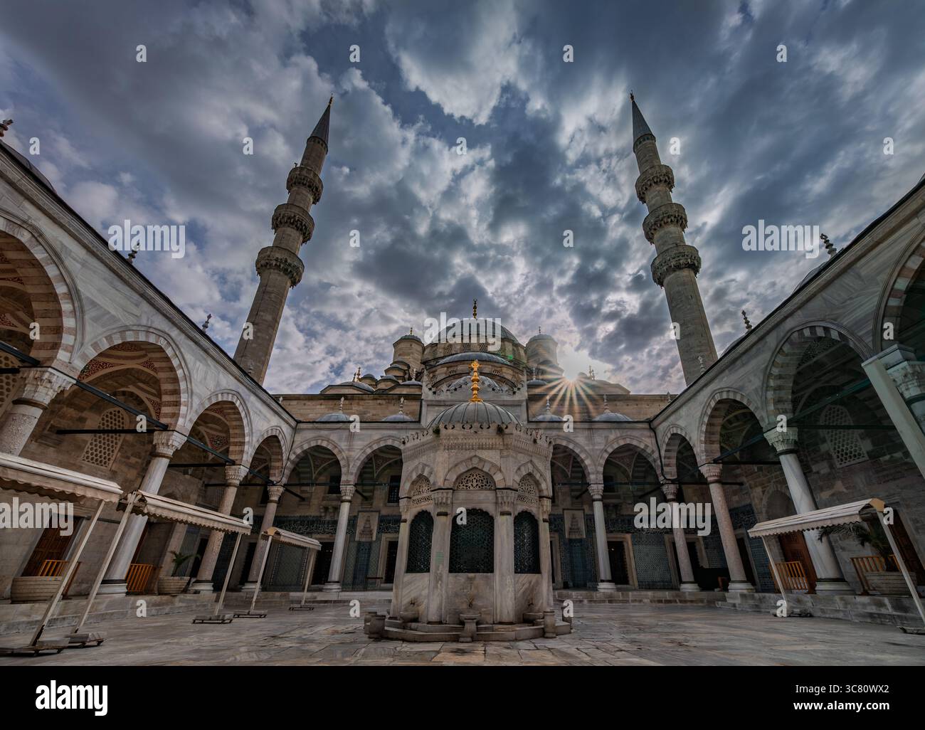 Istanbul, Turkey - November 11 2023: Ornate Yeni Cami mosque courtyard ...