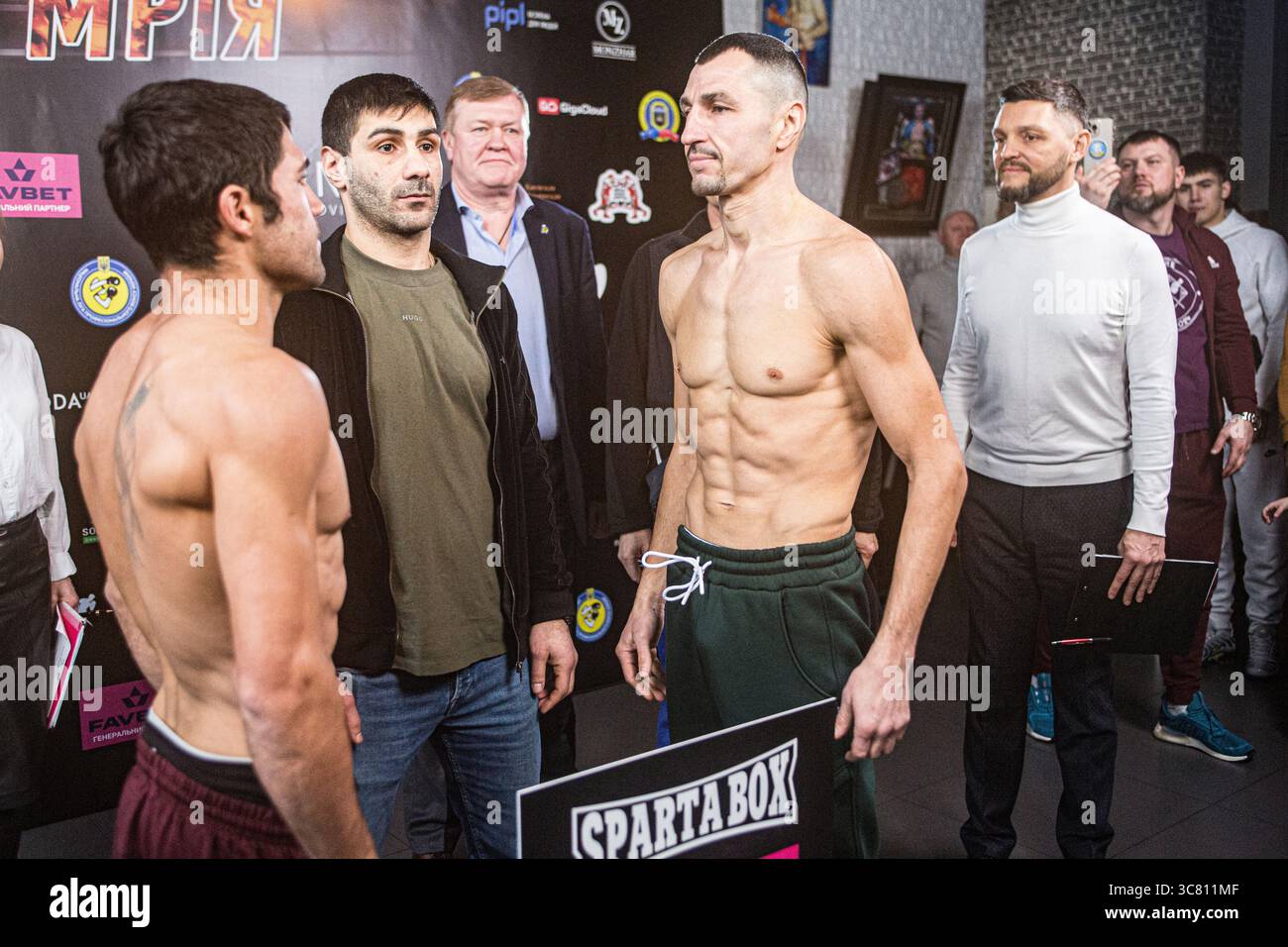 Former wbc light welterweight hi-res stock photography and images - Alamy
