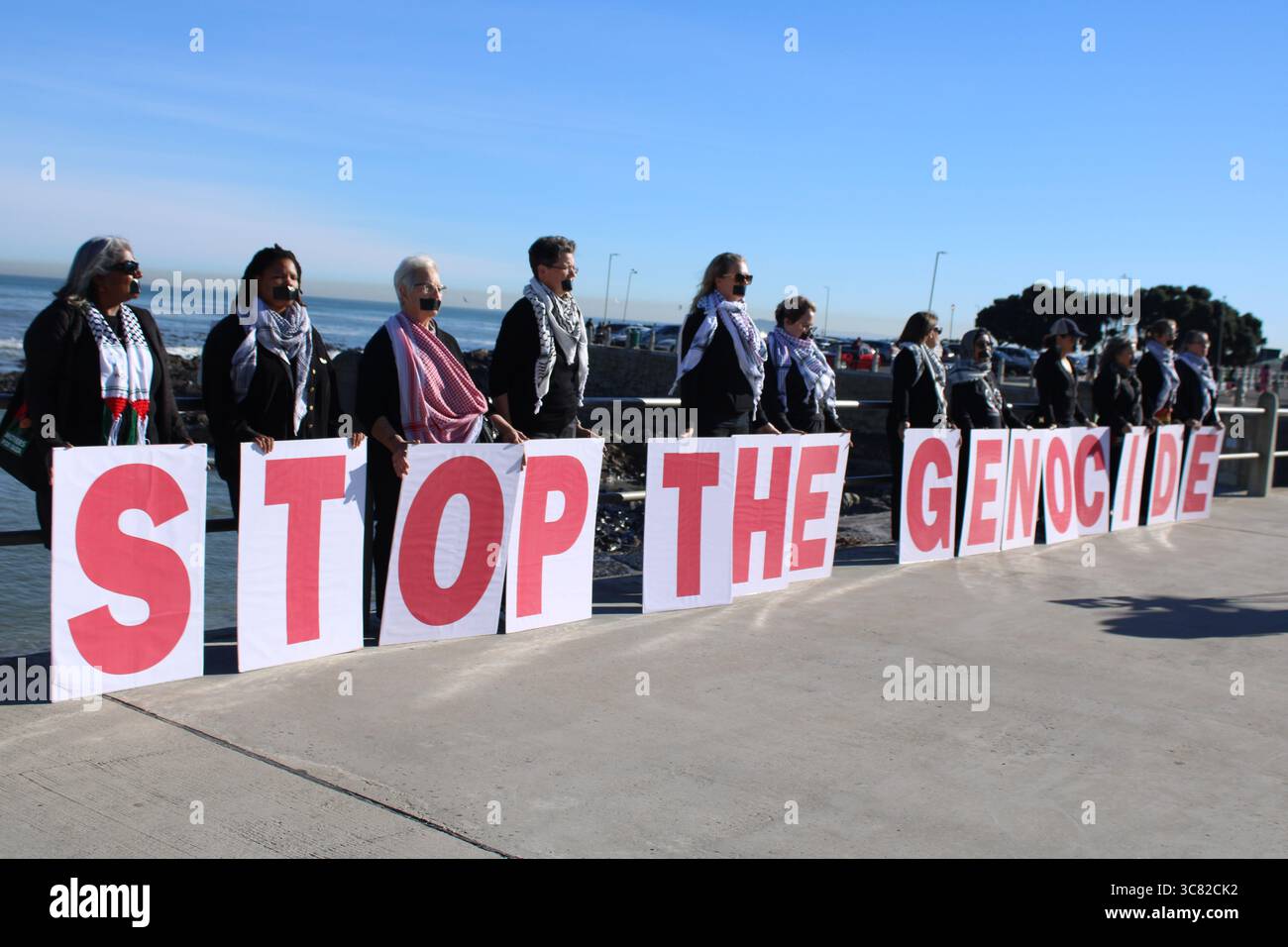 Cape Town, South Africa. 2nd Aug, 2025. People hold a silent protest ...