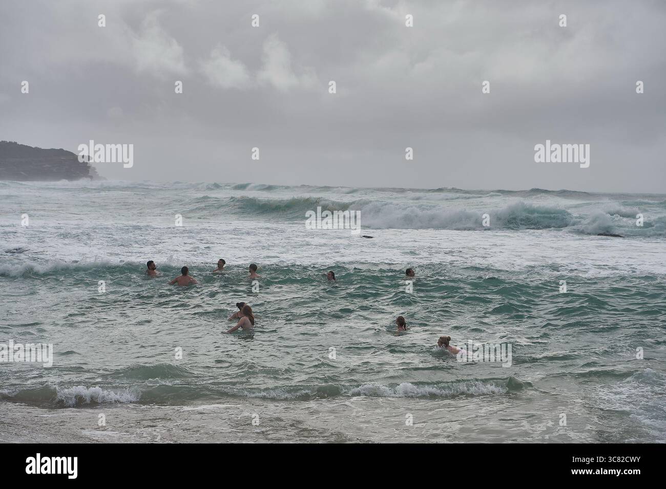 The cliffs collapse on the northern end of Bronte Beach in Sydney ...