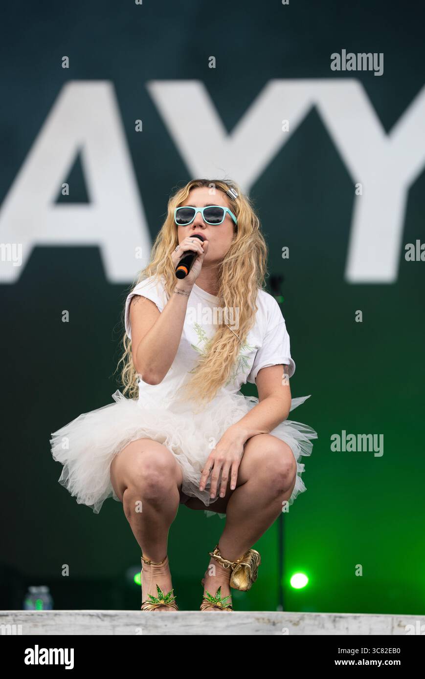 BRIGHTON, ENGLAND - AUGUST 2: Slayyyter performing at Brighton Pride On ...
