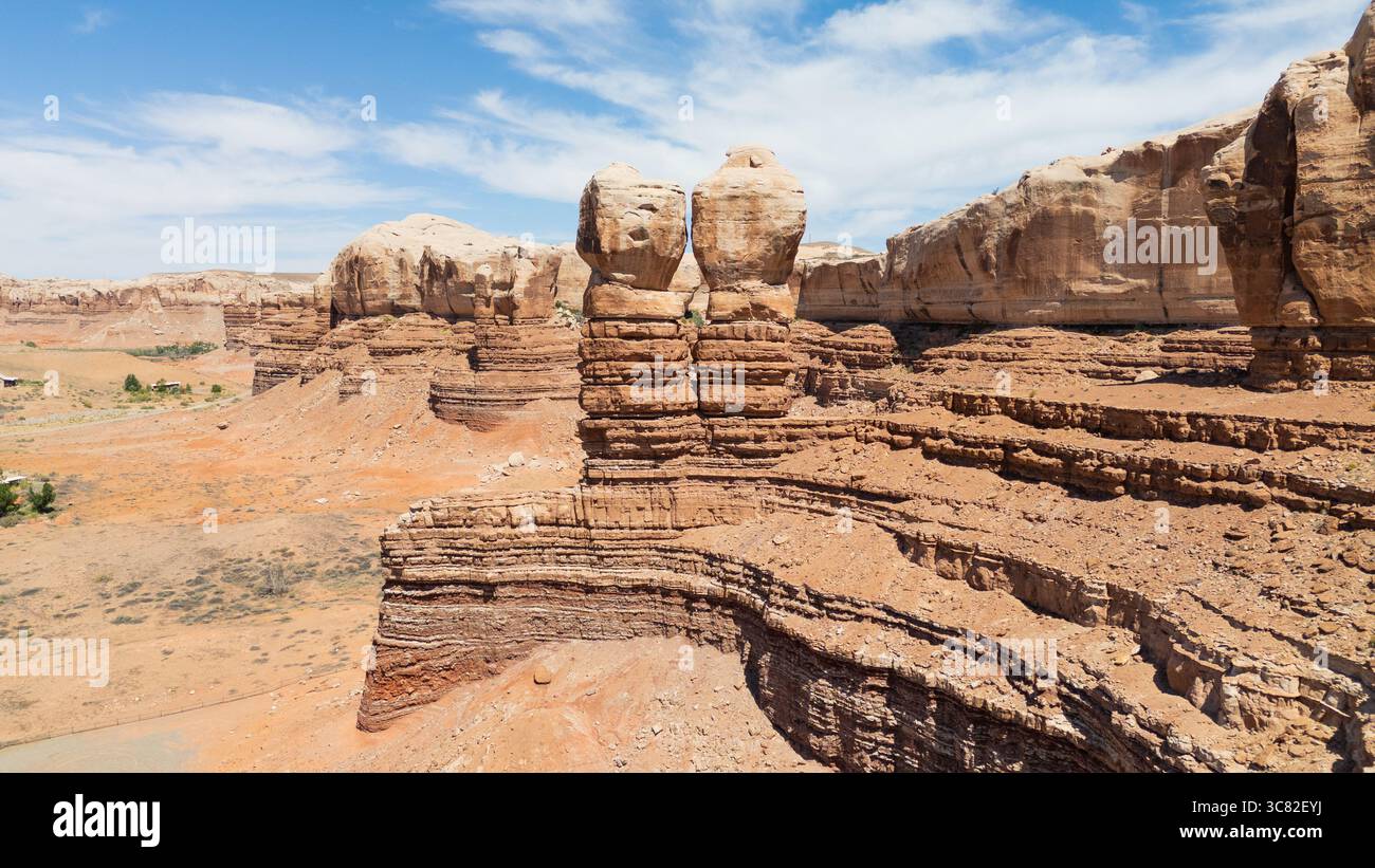 Utah iconic sandstone rocks hi-res stock photography and images - Alamy