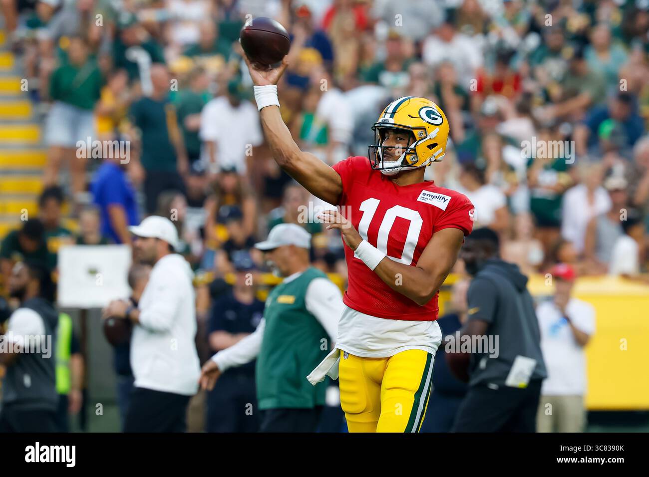August 2, 2025: Green Bay Packers quarterback Jordan Love (10) during ...