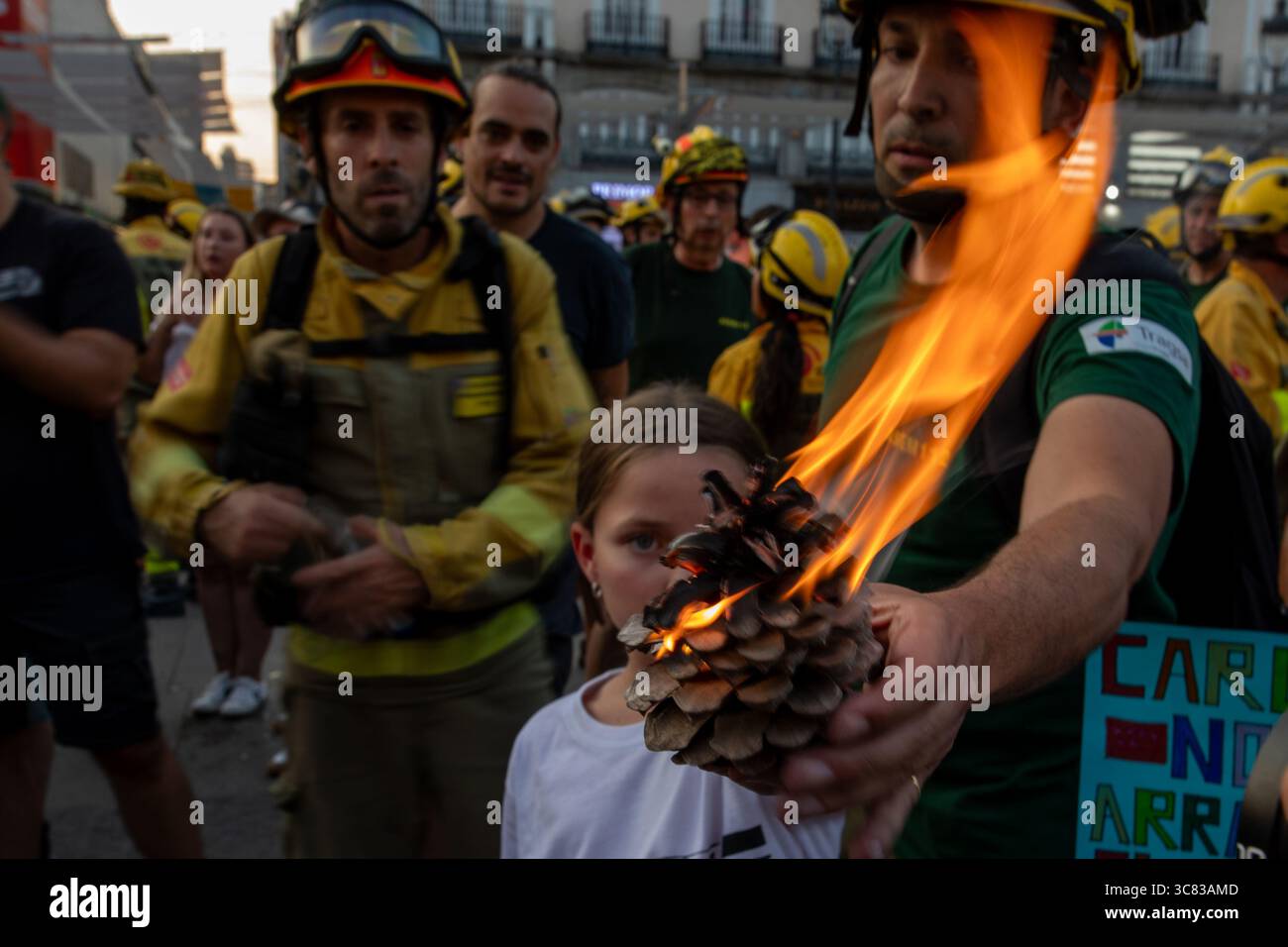 Firefighter demonstration lit hi-res stock photography and images - Alamy