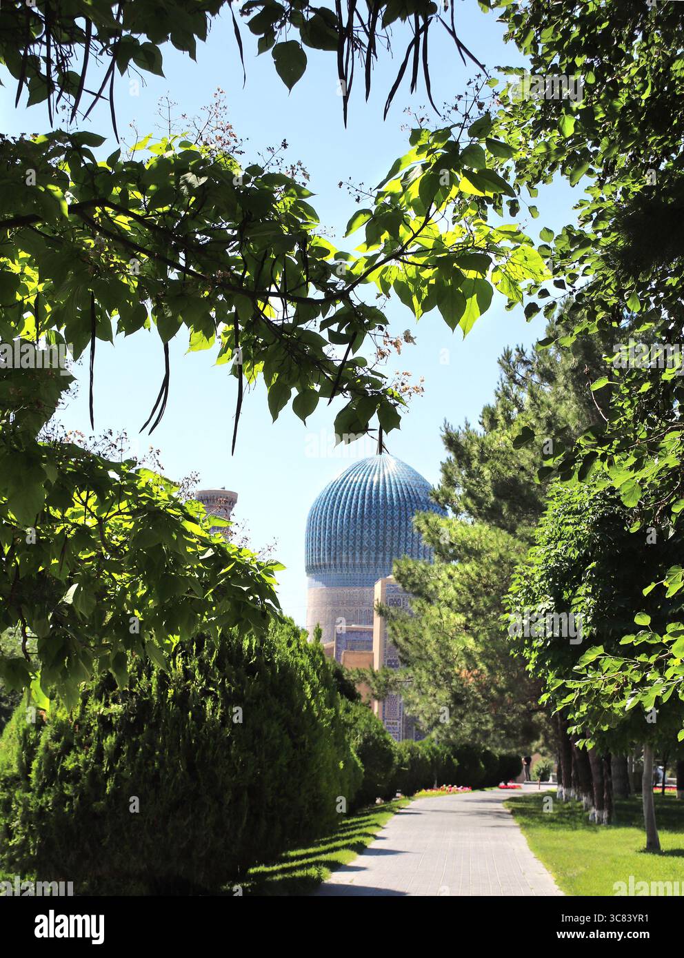 Famous landmark Gur Emir Mausoleum in Samarkand, Uzbekistan. Exterior ...