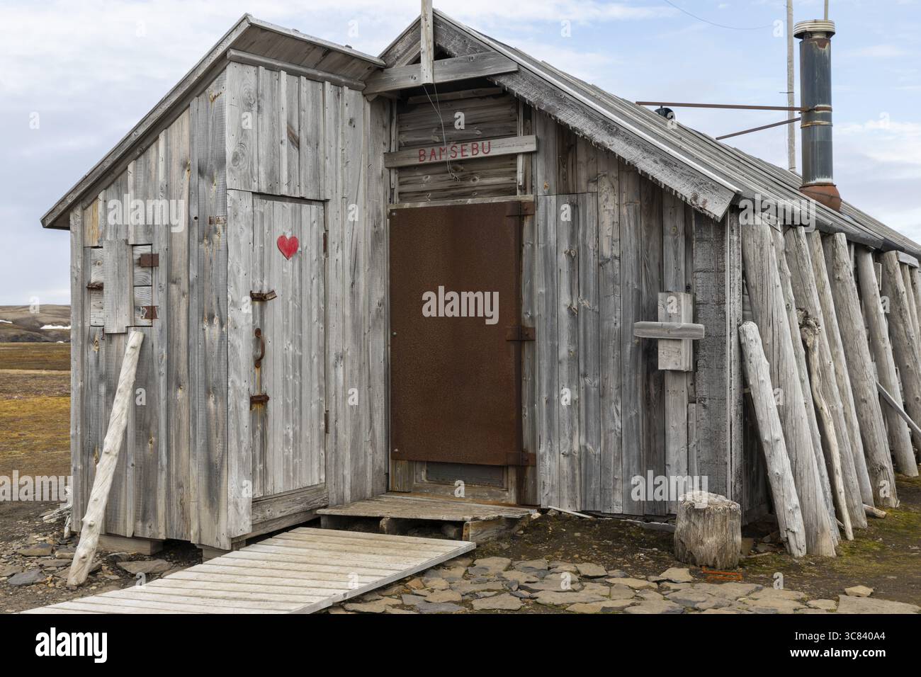 Hunting hut with outside toilet, wooden hut, Bamsebu, Spitsbergen ...