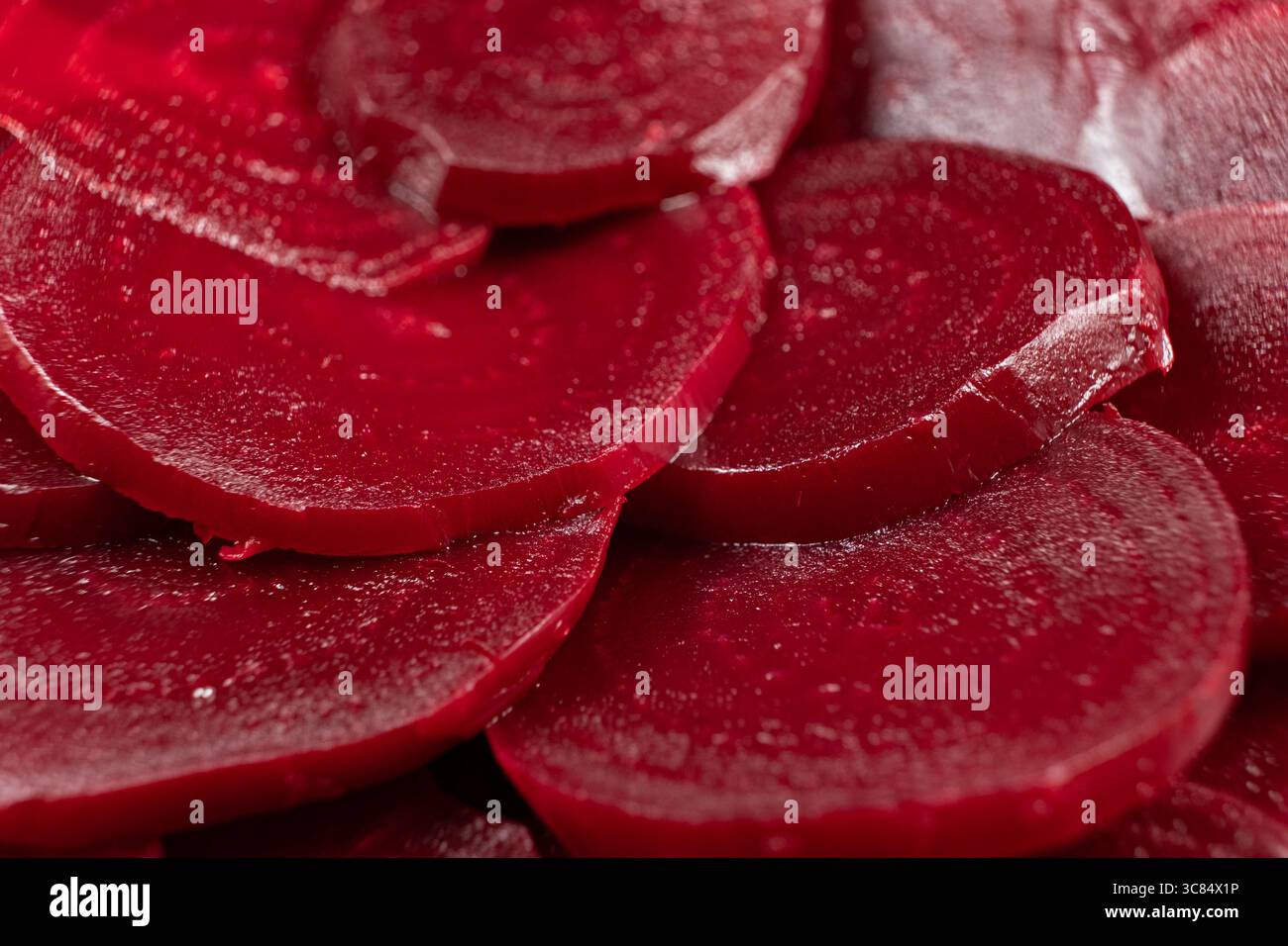 Cooked red slices beetroot hi-res stock photography and images - Alamy