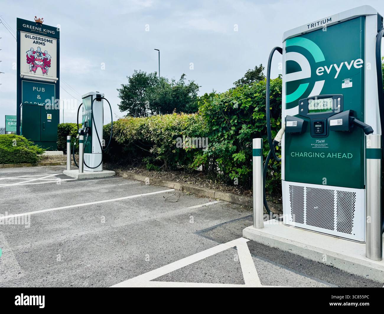 Tritium Evyve electric vehicle charging station in a pub car park in ...