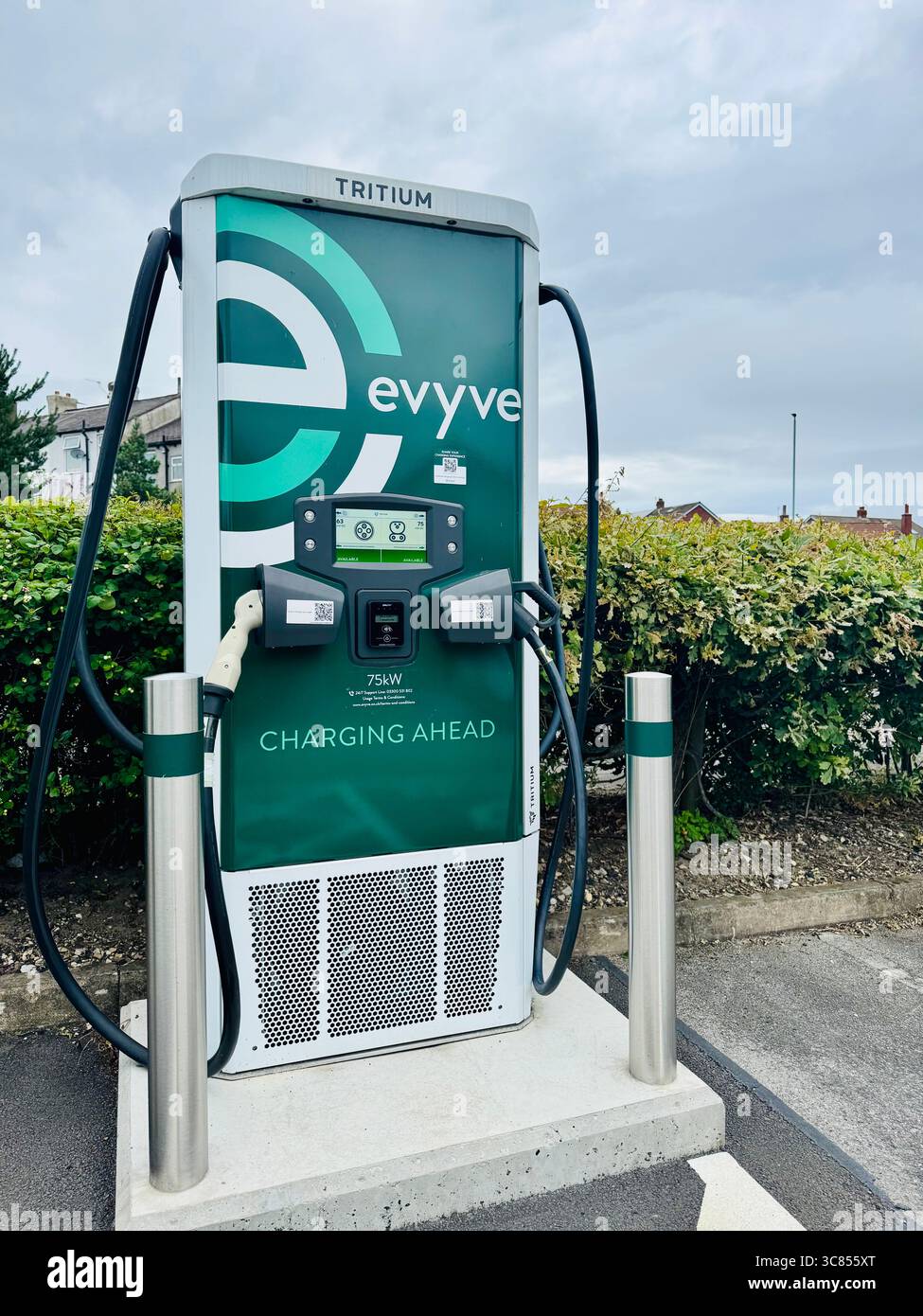 Tritium Evyve electric vehicle charging station in a pub car park in ...