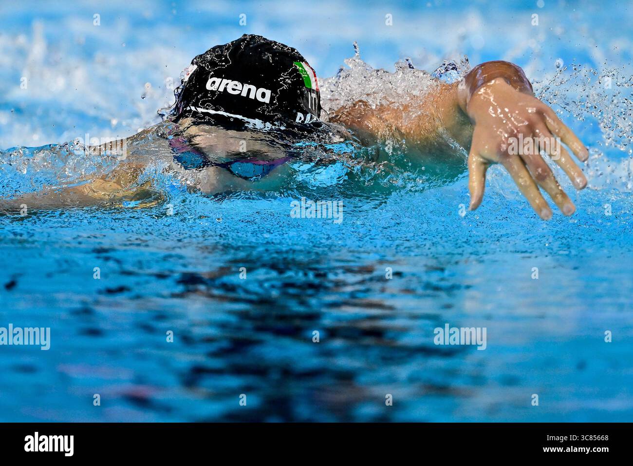Alberto Razzetti of Italy competes in the swimming men's 400m ...