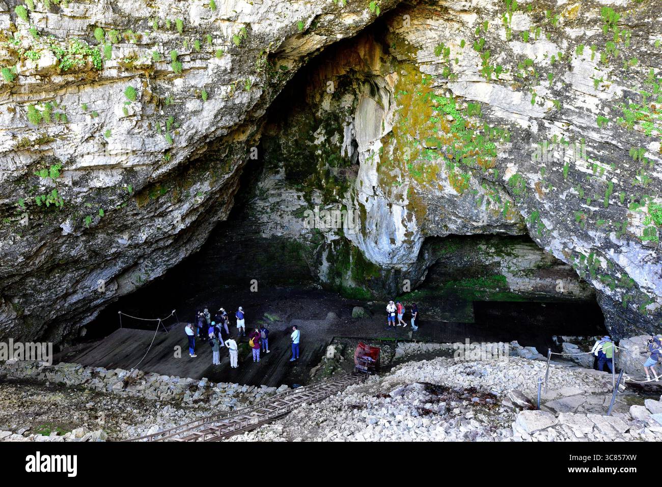 Zeus cave crete mount ida hi-res stock photography and images - Alamy