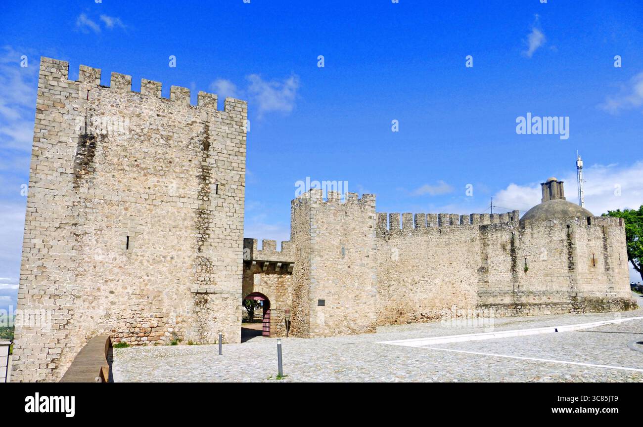 Elvas castle alentejo portugal hi-res stock photography and images - Alamy