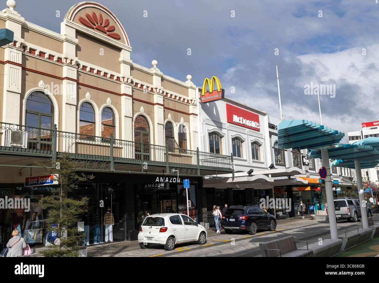 Mcdonalds restaurant dunedin hi-res stock photography and images - Alamy