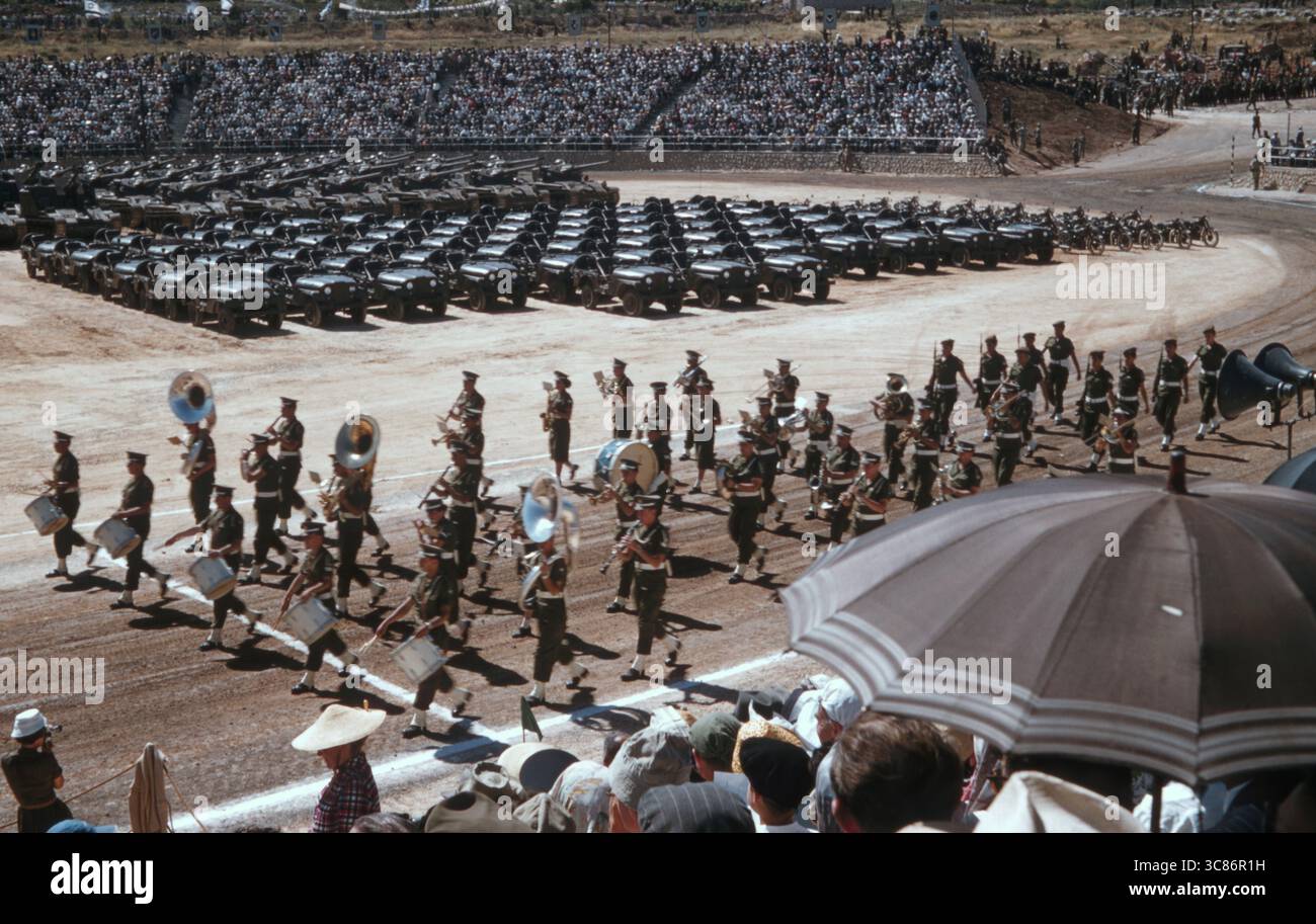 Israel 10th Anniversary of Independence 24.04.1958 Military Parade ...