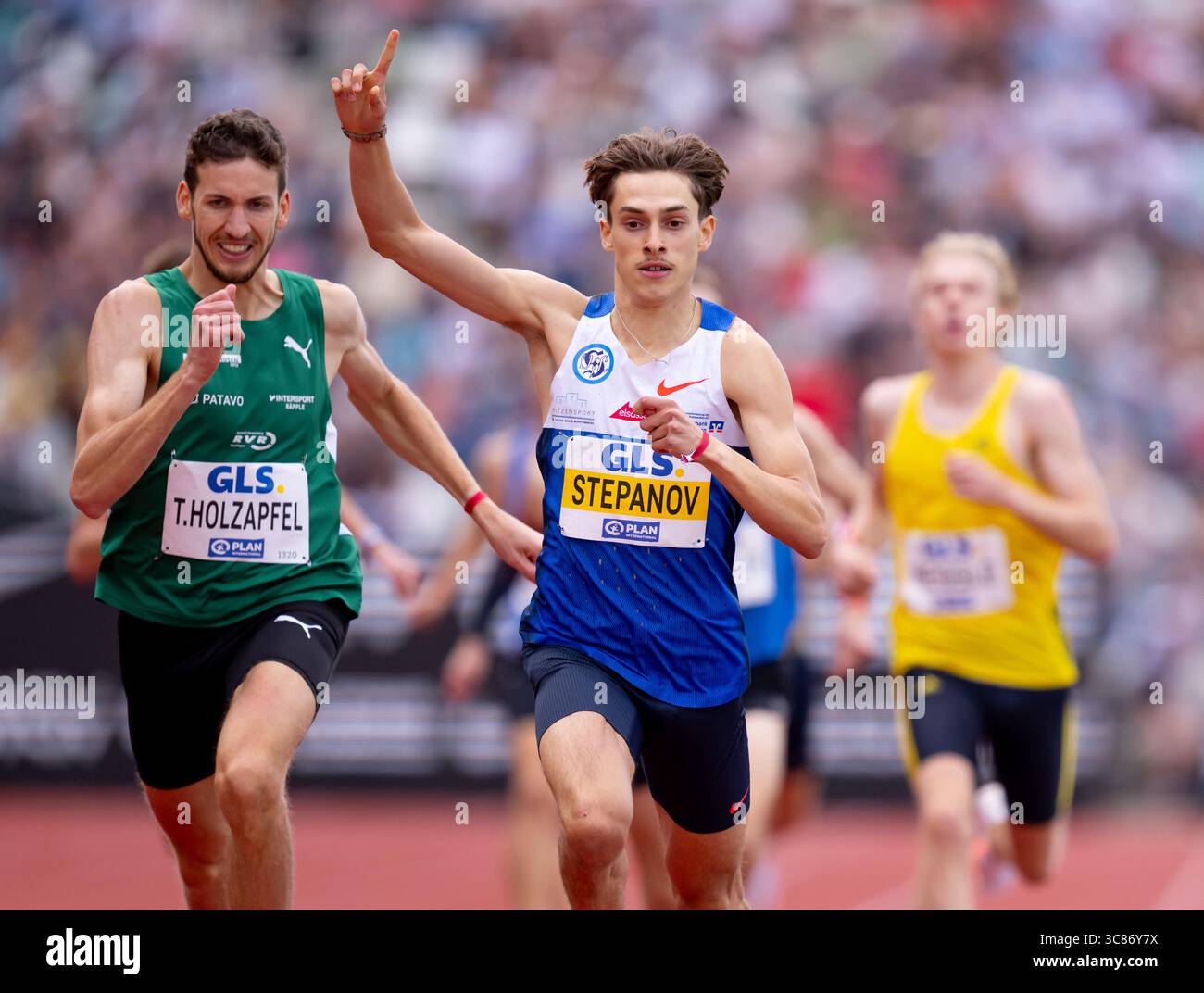 03 August 2025, Saxony, Dresden: Athletics: German Championships in the ...