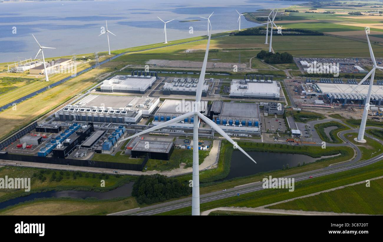 Aerial video commercial data center hi-res stock photography and images ...