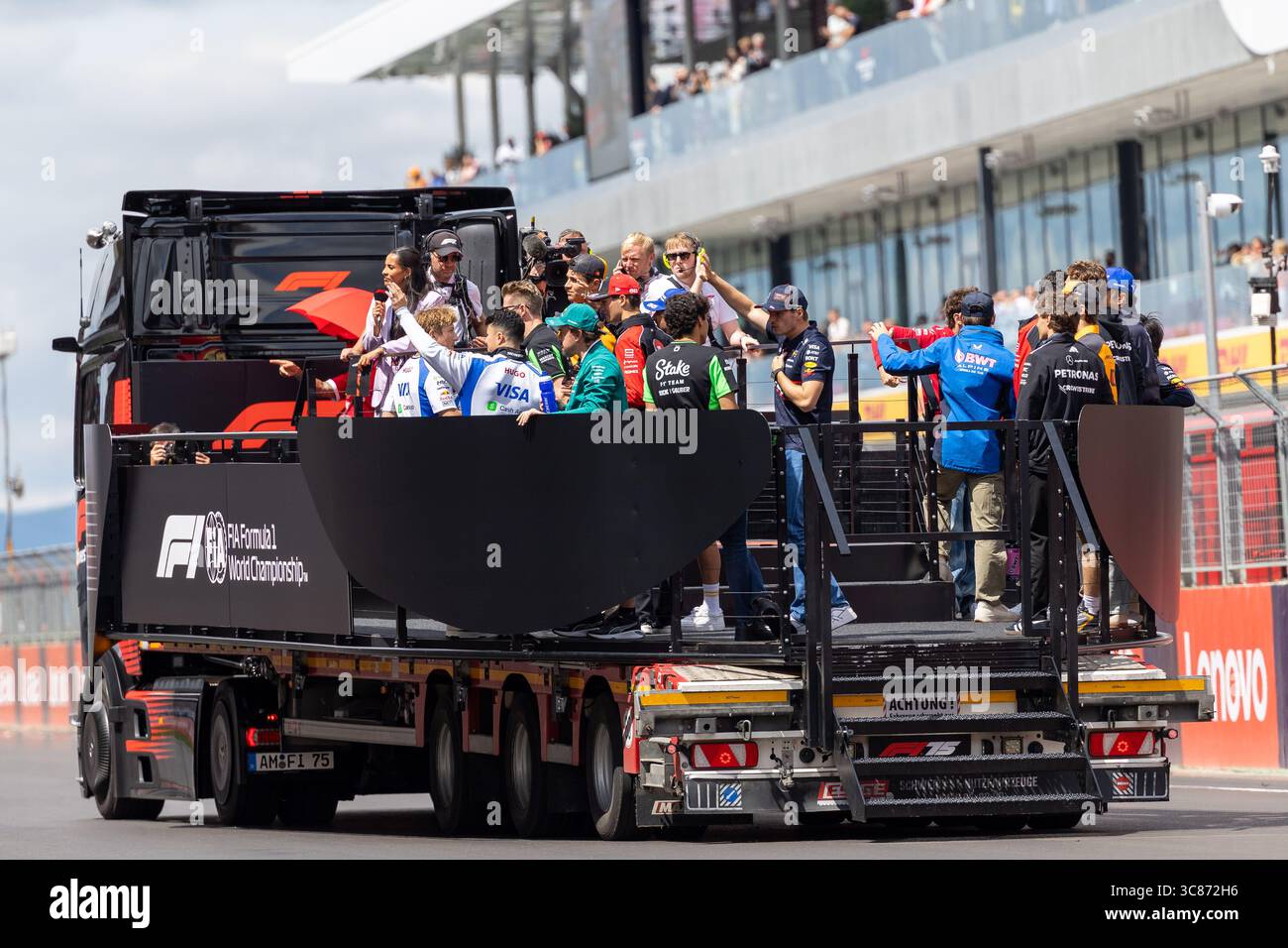 Budapest, Ungarn. 03rd Aug, 2025. F1 Ungarn GP Fahrerparade HUN, Formel ...