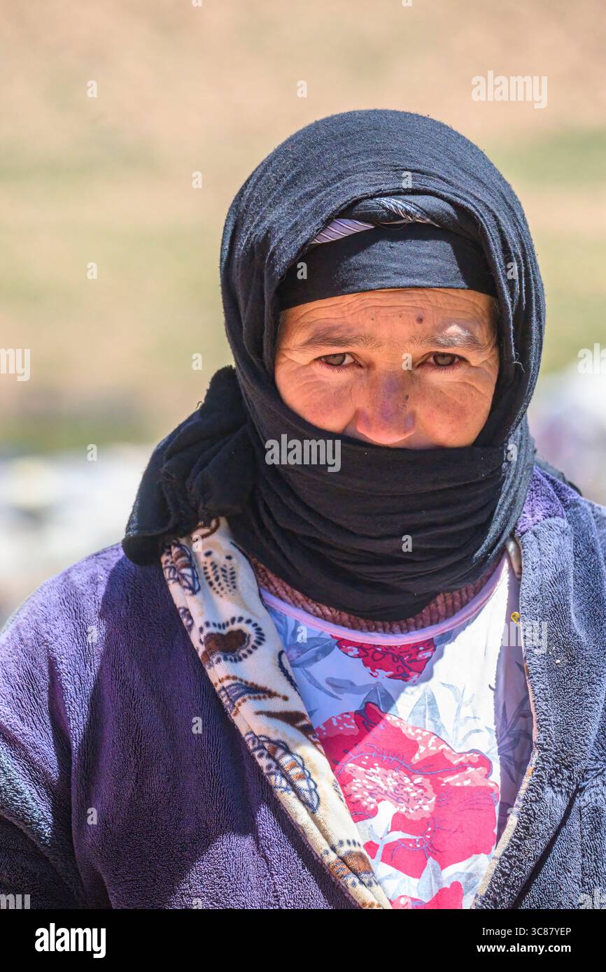 Berber woman in traditional dress, Tiguelmamine, Fez-Meknes, Morocco ...