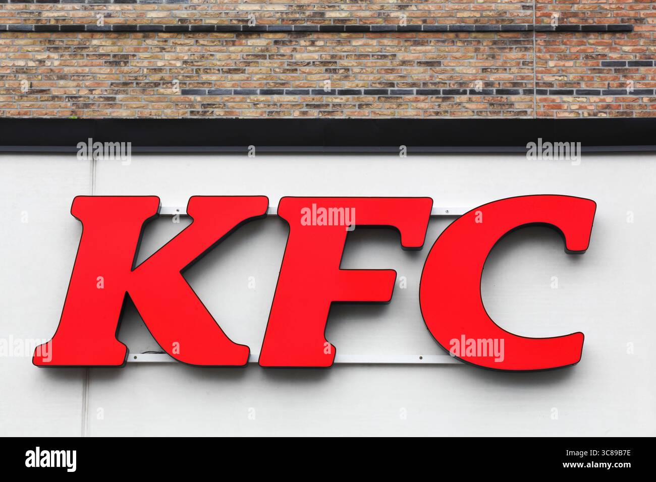 Kentucky fried chicken signage hi-res stock photography and images - Alamy