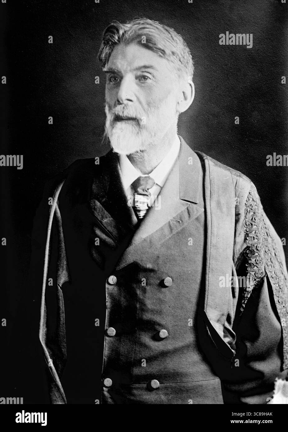Robert Bridges, English poet Robert Seymour Bridges (1844-1930) poet ...