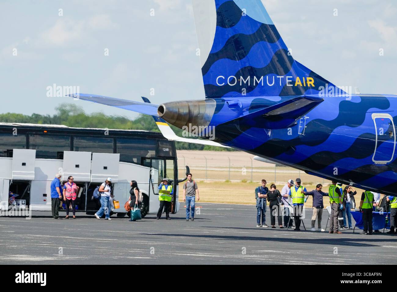 Texas house quorum break hi-res stock photography and images - Alamy