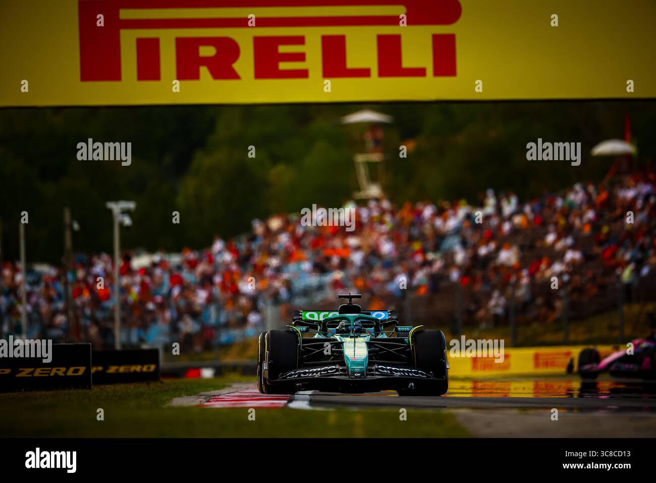18 Lance Stroll, (CND) Aramco Aston Martin Mercedes AMR25, during the Hungarian GP, Budapest 31 ...