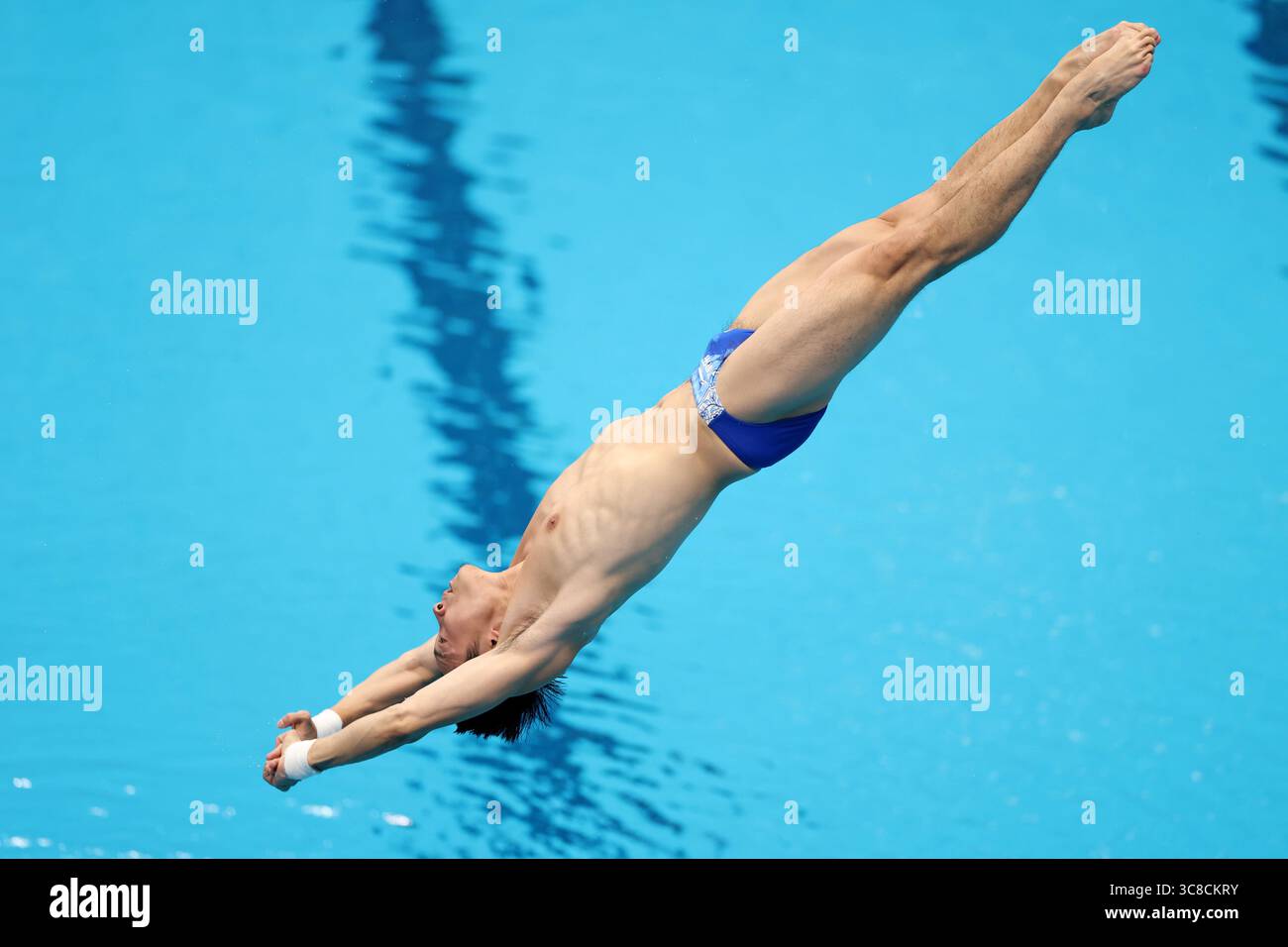 Singapore City, Singapore.1st August 2025. Chinese diver Cao Yuan ...