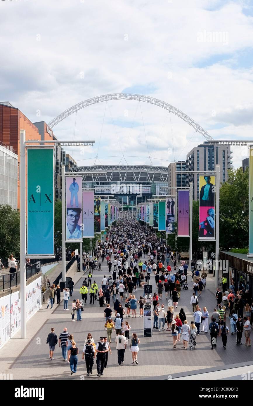 The atmosphere outside Wembley Stadium for one of Oasis' reunion ...