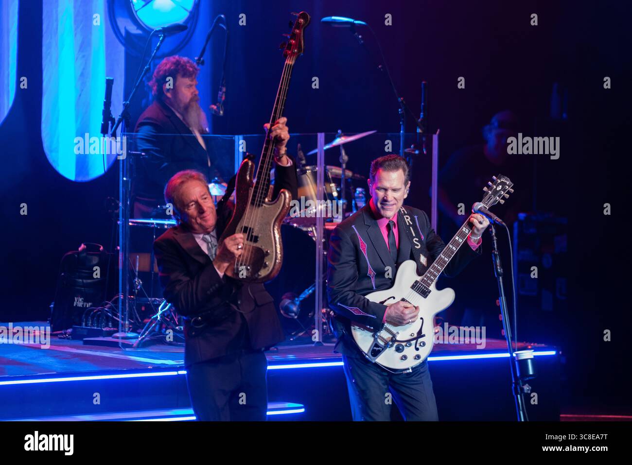 Guitarist chris isaak hi-res stock photography and images - Alamy