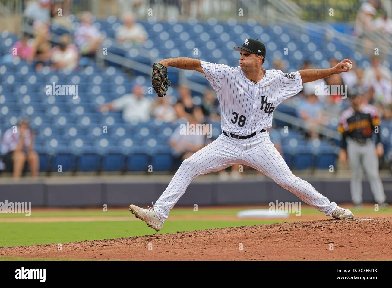 Kannapolis, NC: Kannapolis Cannon Ballers pitcher Grant Umberger (38 ...