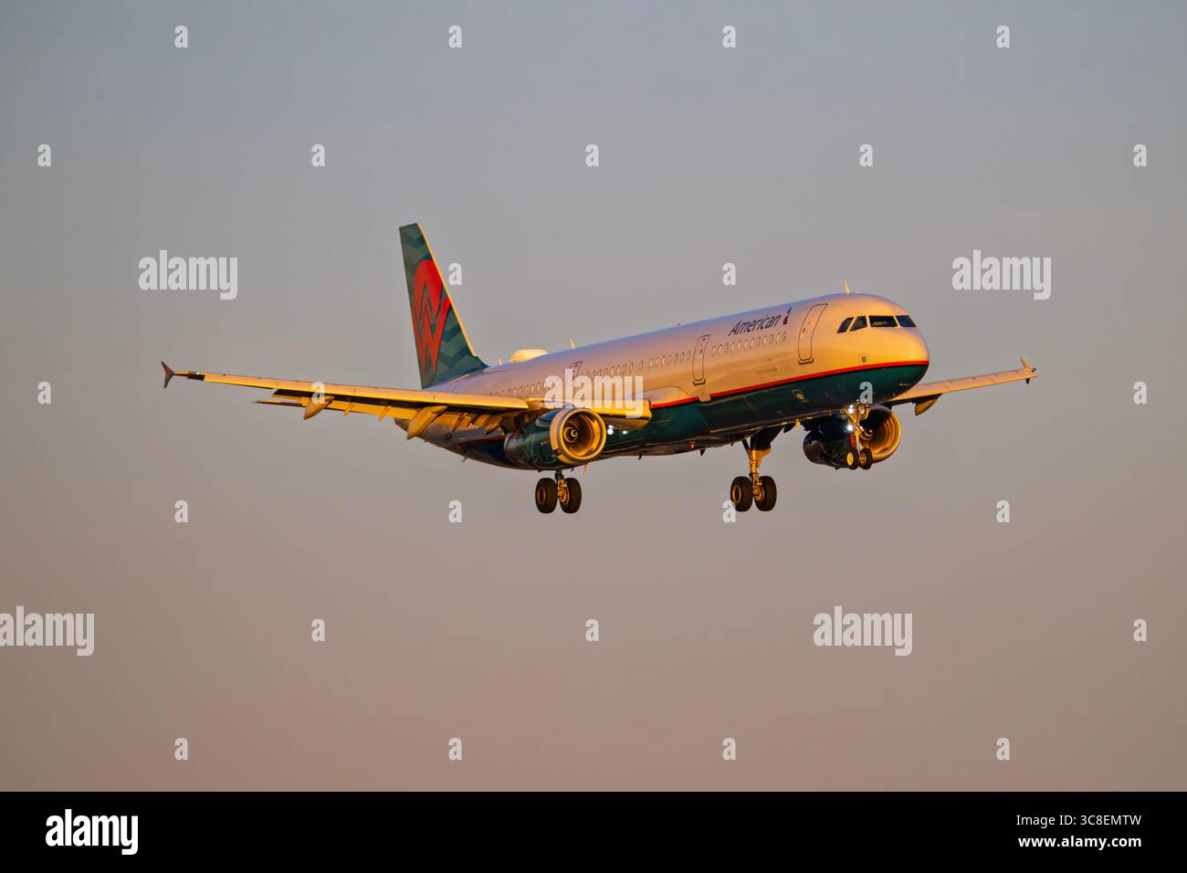 Sky Harbor Airport 7-26-2025 Phoenix AZ USA American Airlines Airbus ...