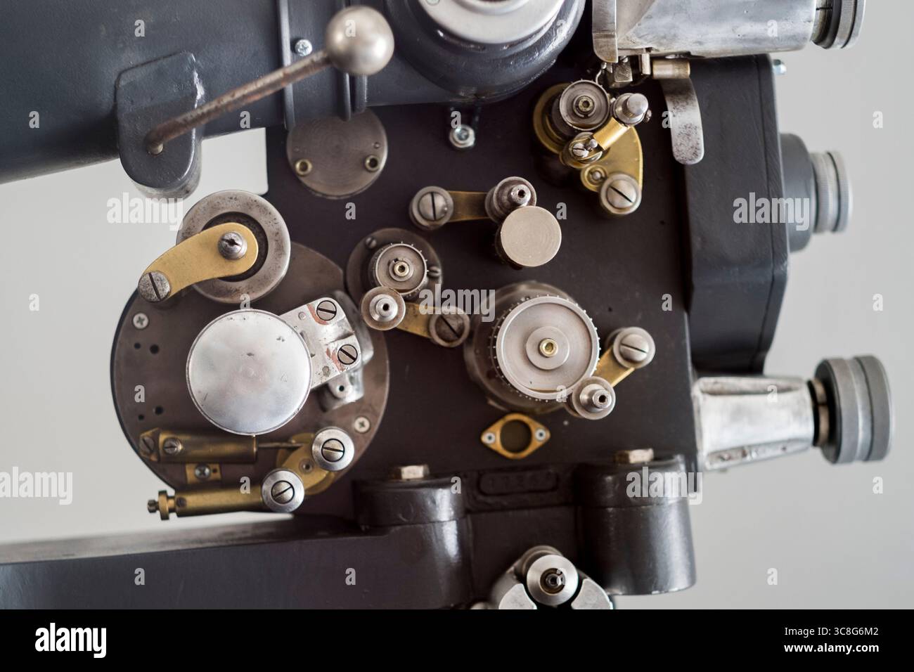 Old filmmaking device hi-res stock photography and images - Alamy