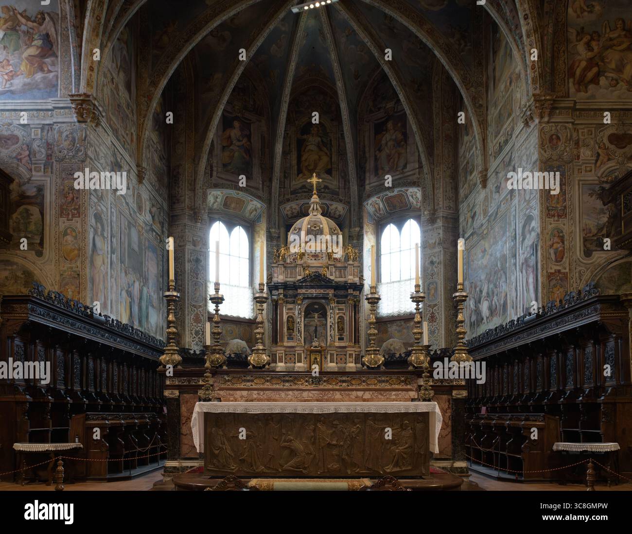 Main altar and ciborium of the presbytery in San Pietro Basilica ...