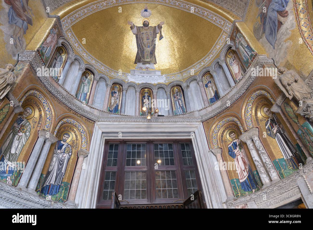 Mosaic-decorated narthex portal St Mark’s Basilica (Basilica di San ...