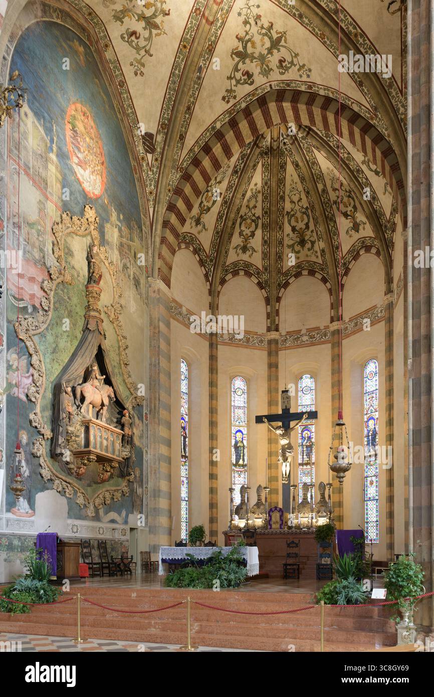 Main chapel with vaulted apse, frescoes and Crucifixion group, Basilica ...