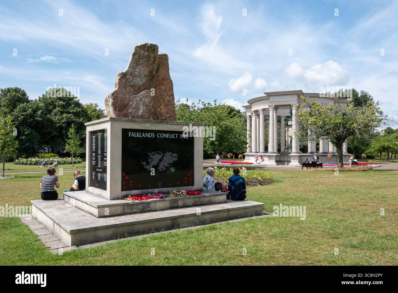 The Falklands War Memorial and Welsh National War Memorial, a circular ...