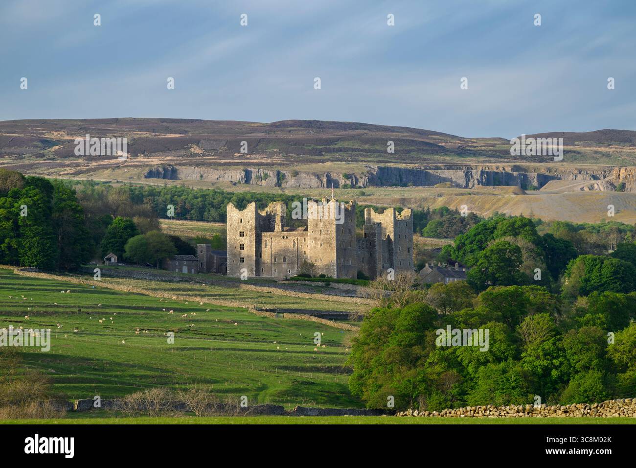 Impressive historic well-preserved castle (beautiful setting, fortified ...