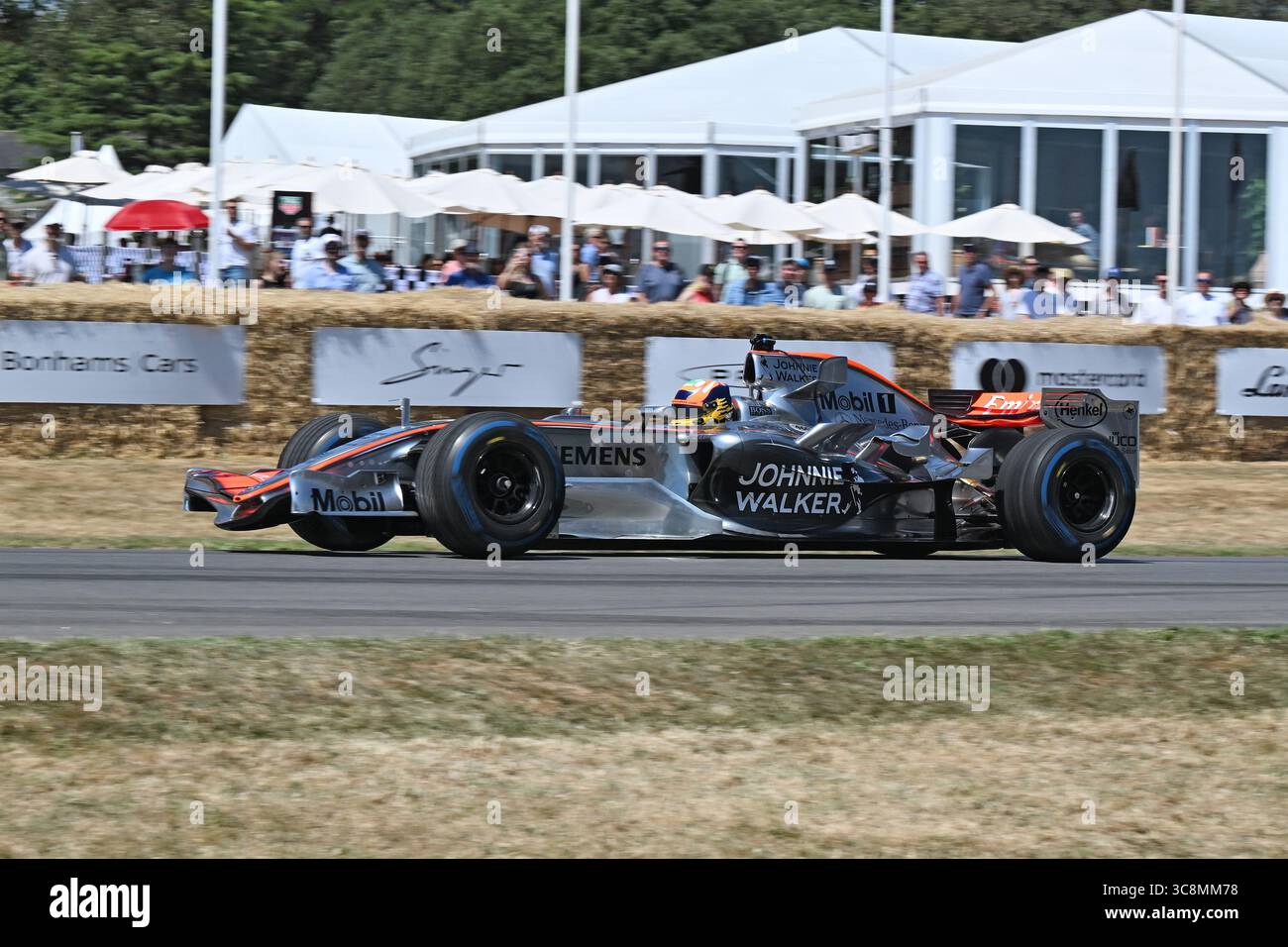 Karun Chandhok, McLaren MP4-21, F1 75 The teams, featuring relatively ...