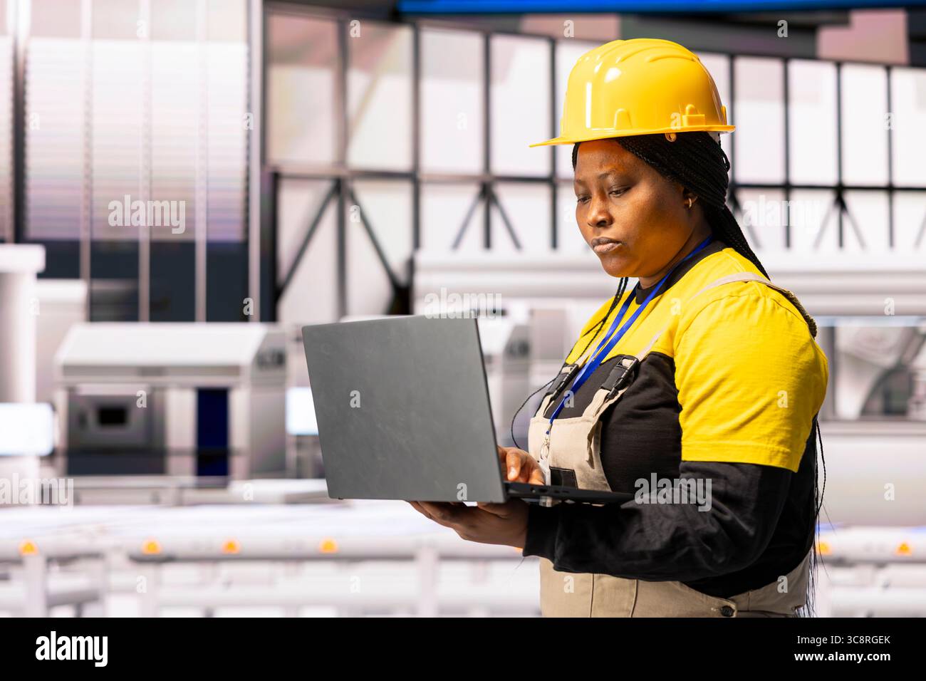 Industrial robot arm featuring hi-res stock photography and images - Alamy