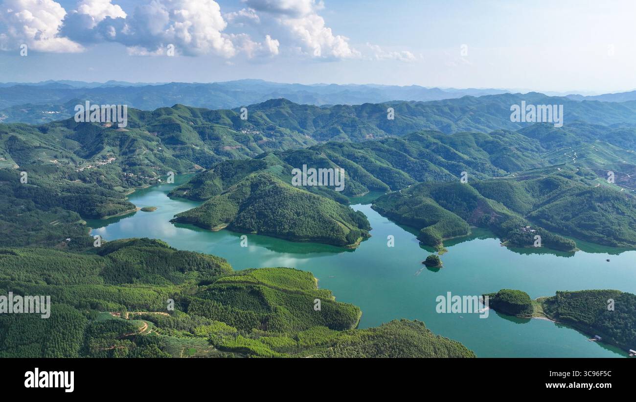Aerial photo shows the summer scenery of Wanfeng Lake in Xingyi City ...