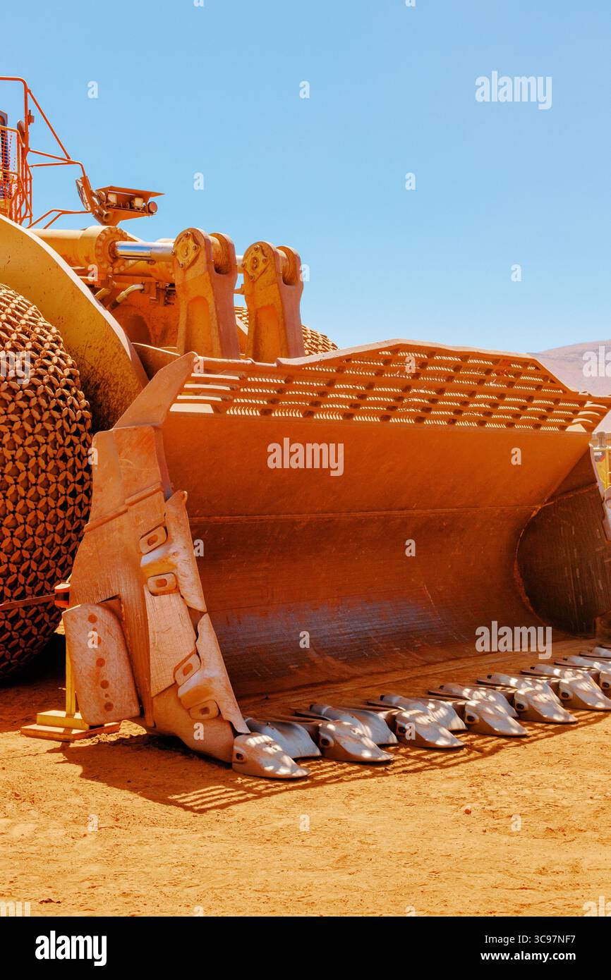 bulldozer, Pilbara iron ore operations Stock Photo - Alamy