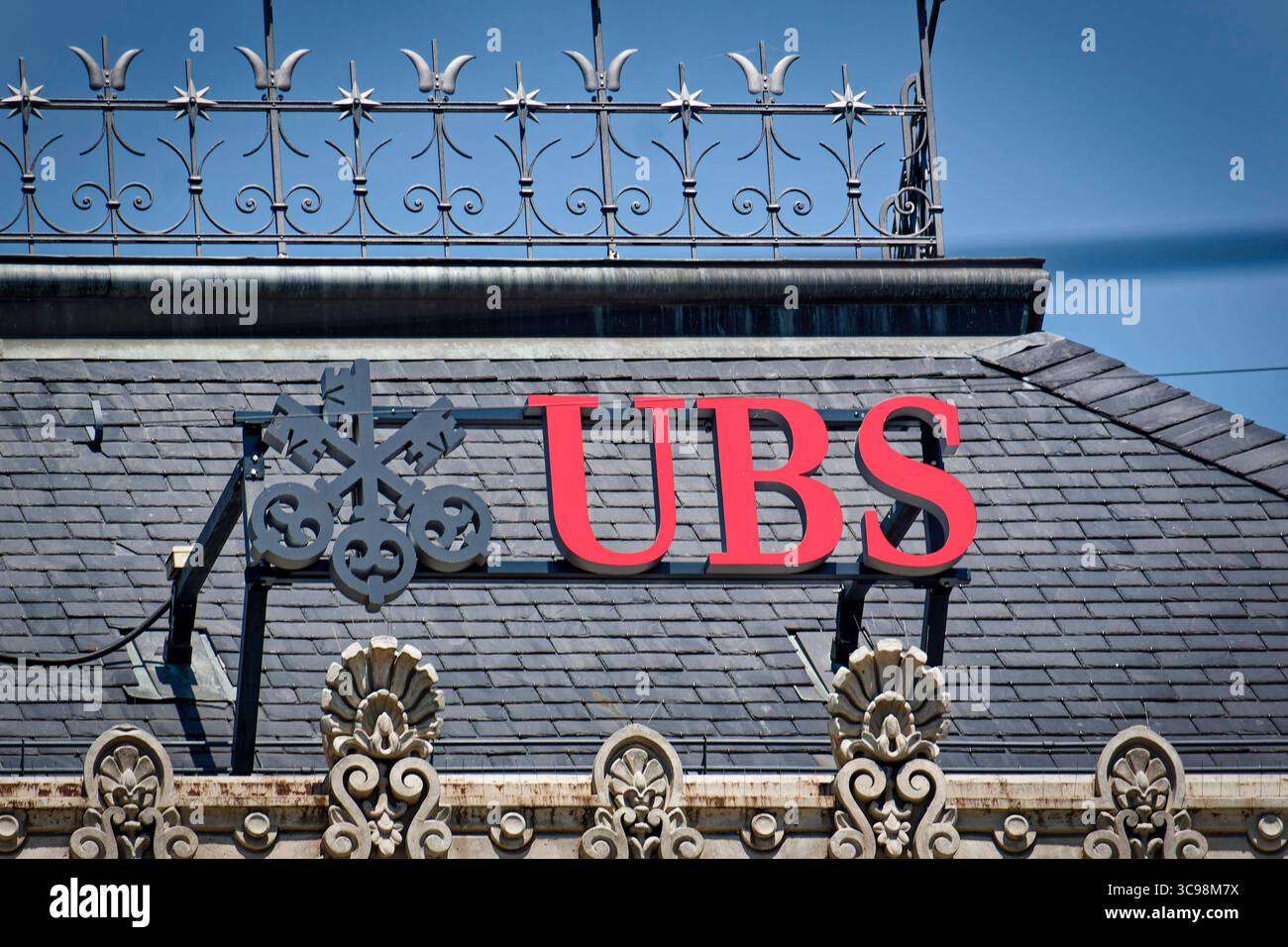 Paradeplatz, UBS, Schweiz, Zuerich, Paradeplatz, UBS, Logo, Schweizer ...