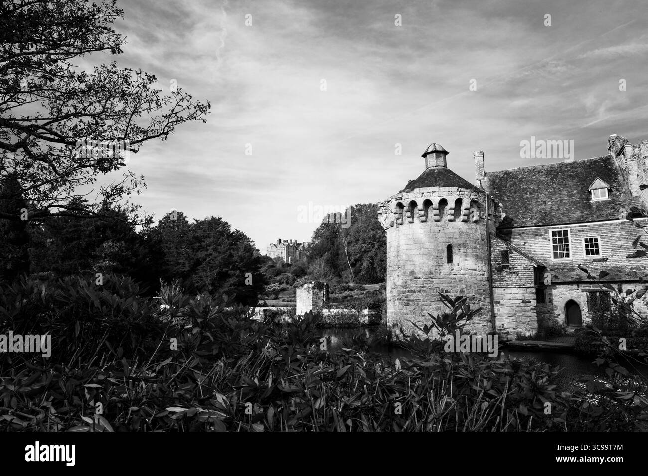 Scotney Castle ruins and Victorian mansion in vast woodland and ...