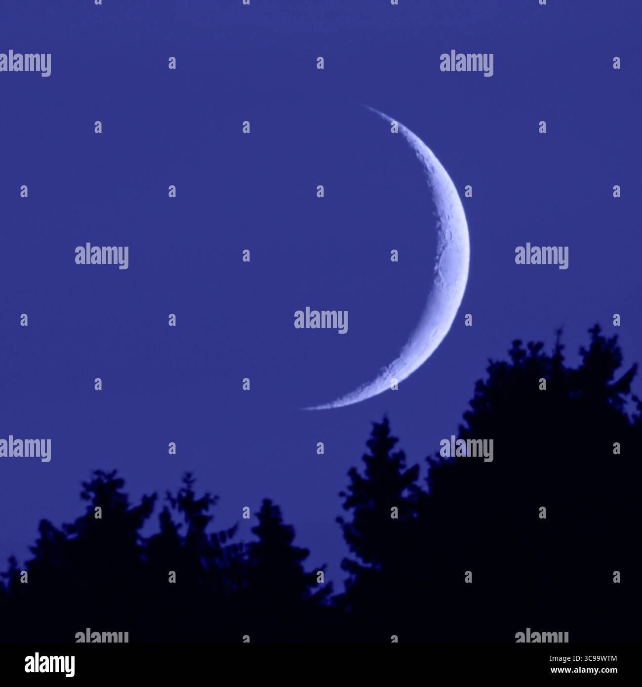 Zunehmende sichel hi-res stock photography and images - Alamy