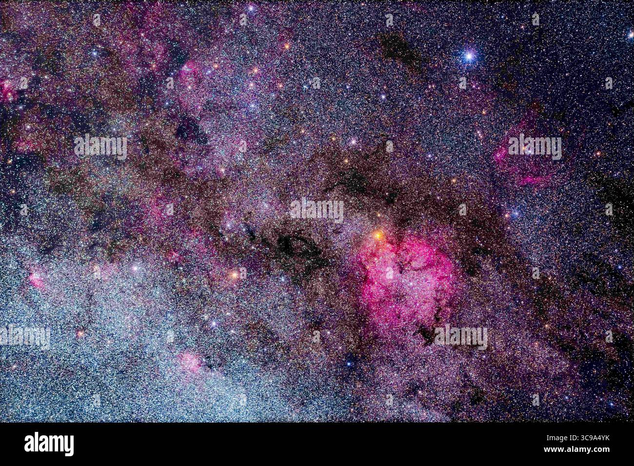 Ef135mm hi-res stock photography and images - Alamy